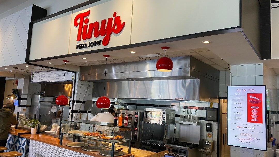 Restaurant Review: Tiny's Pizza Joint - Restaurant Hoppen