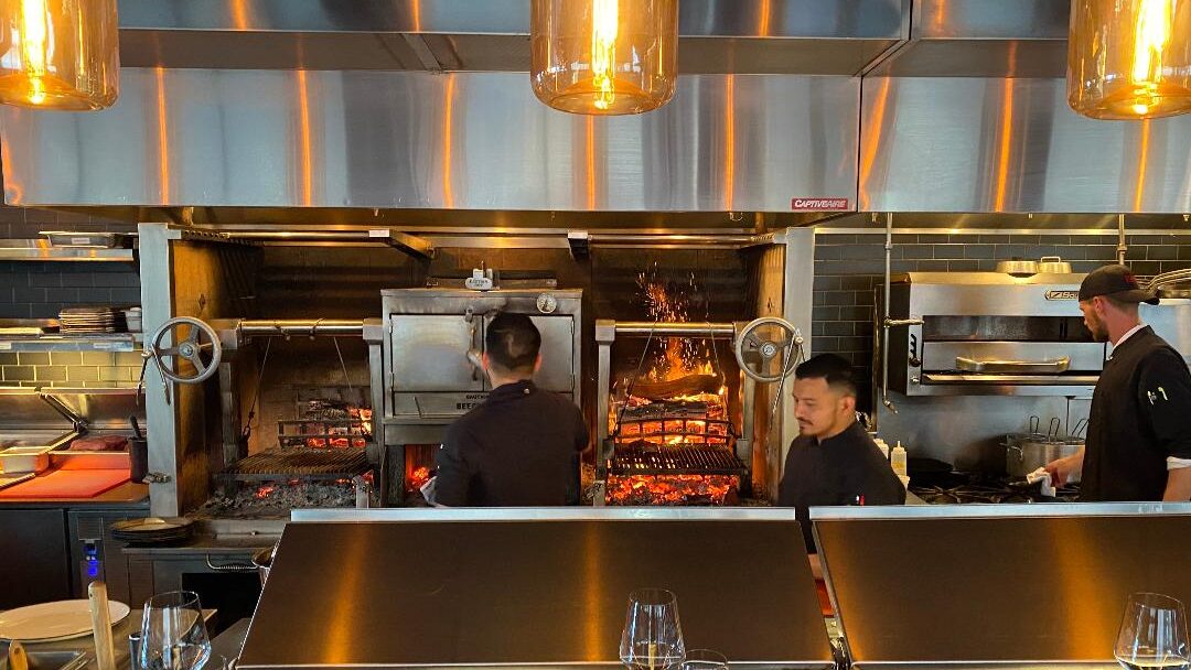 Restaurant Review: Dynamite Woodfire Grill - Restaurant Hoppen